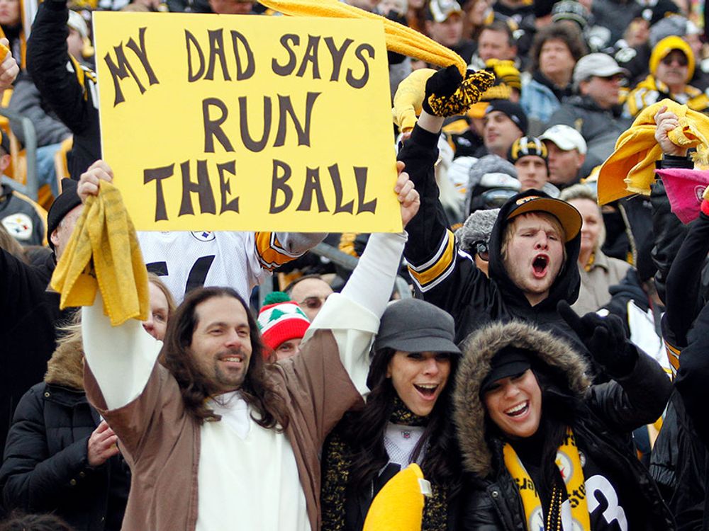 Funniest Fan Signs The Most Hilarious Signs At Sporting Events funniest-fan-signs-the-most-hilarious-signs-at-sporting-events