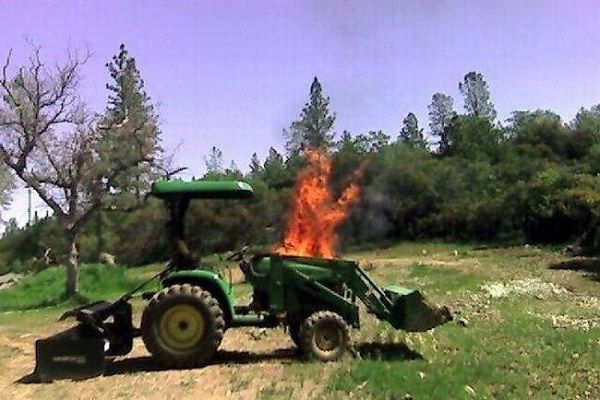 Hilarious Tractor Fails That Were Captured On Camera - Your Royals