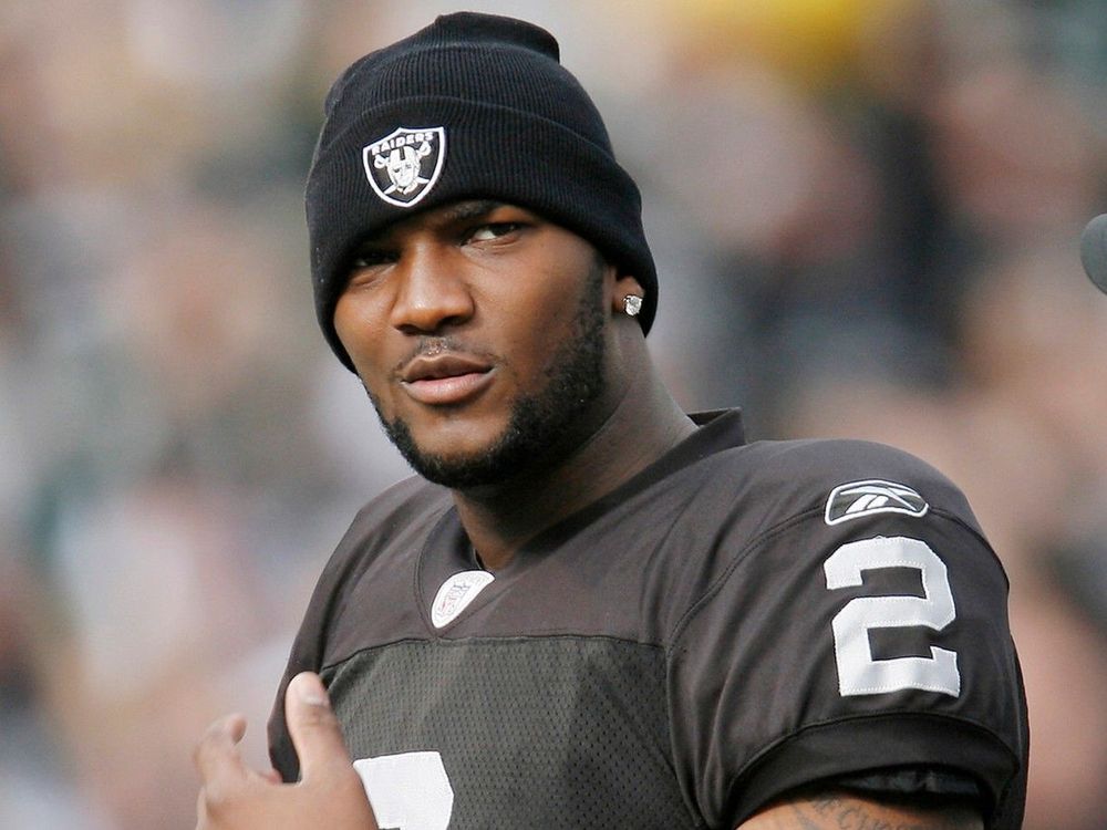 Broke NFL Players Who Lost Everything After Their Playing Days