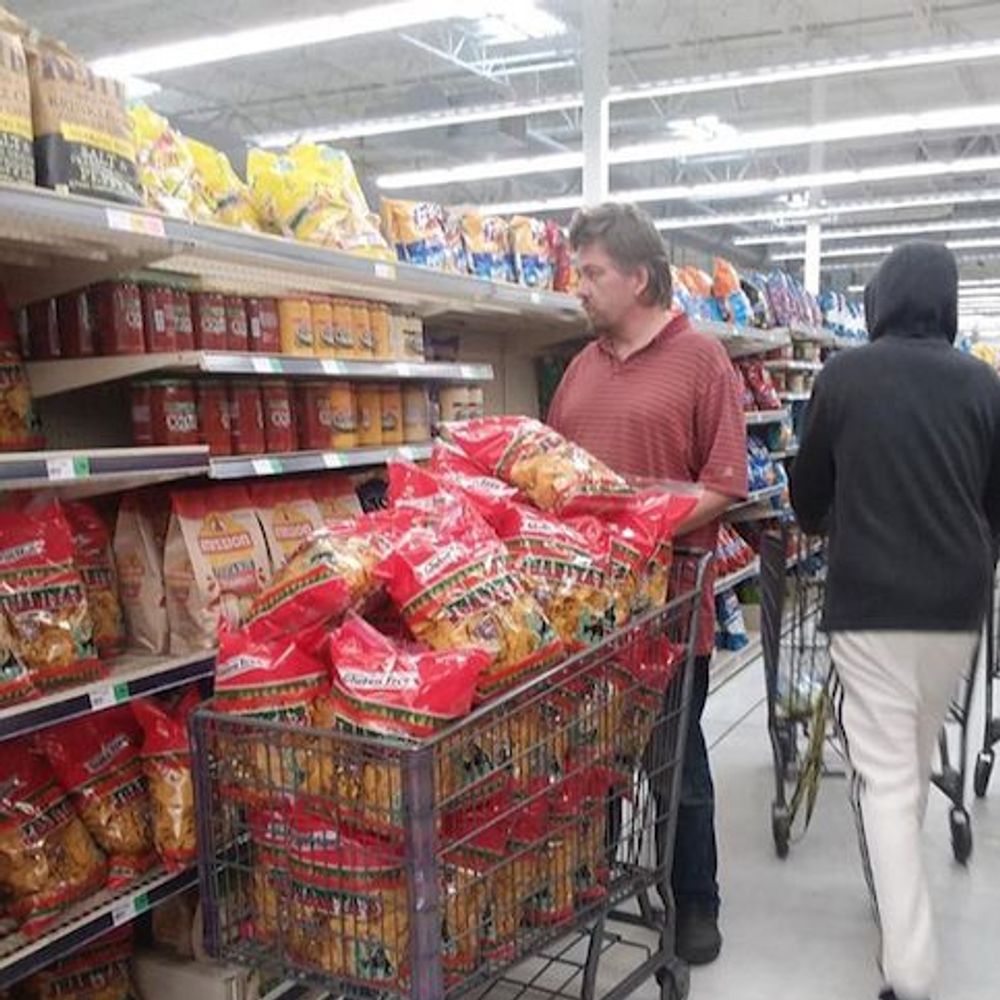 Funny Walmart Shoppers: Pictures Capture Weirdest Customers