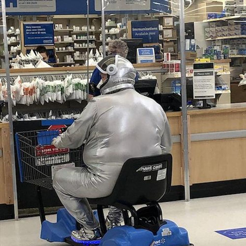 Funny Walmart Shoppers: Pictures Capture Weirdest Customers