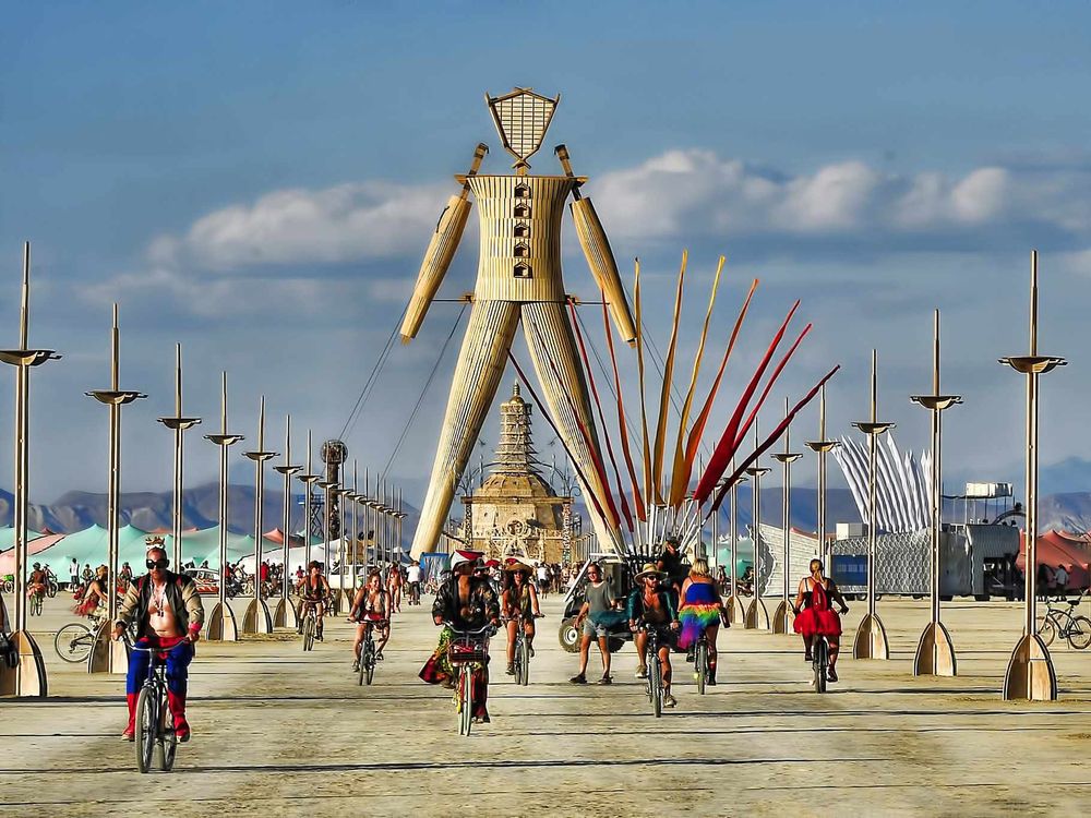 Burning Man Photos: Beautiful Images and History of the Event