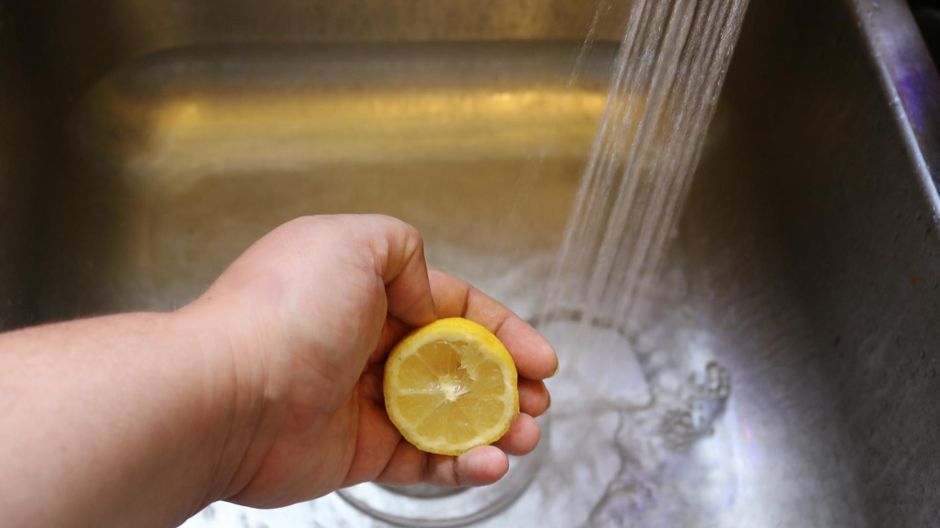 Five Quick DIY Tricks for Cleaning - Your Diy