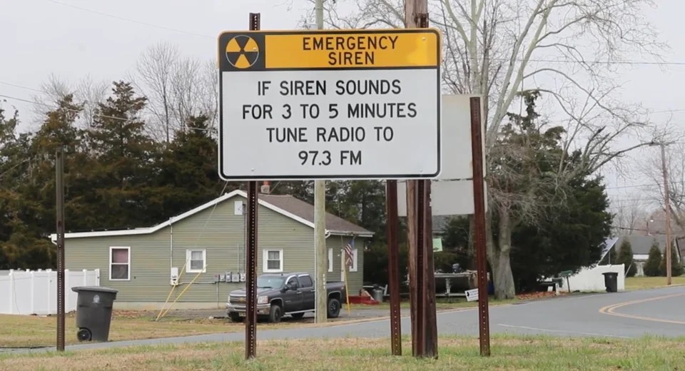 Creepy Signs That We'd Rather Not See in Real Life