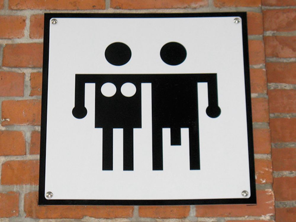 The Hilariously Creative Bathroom Signs From Around The World - Your Royals
